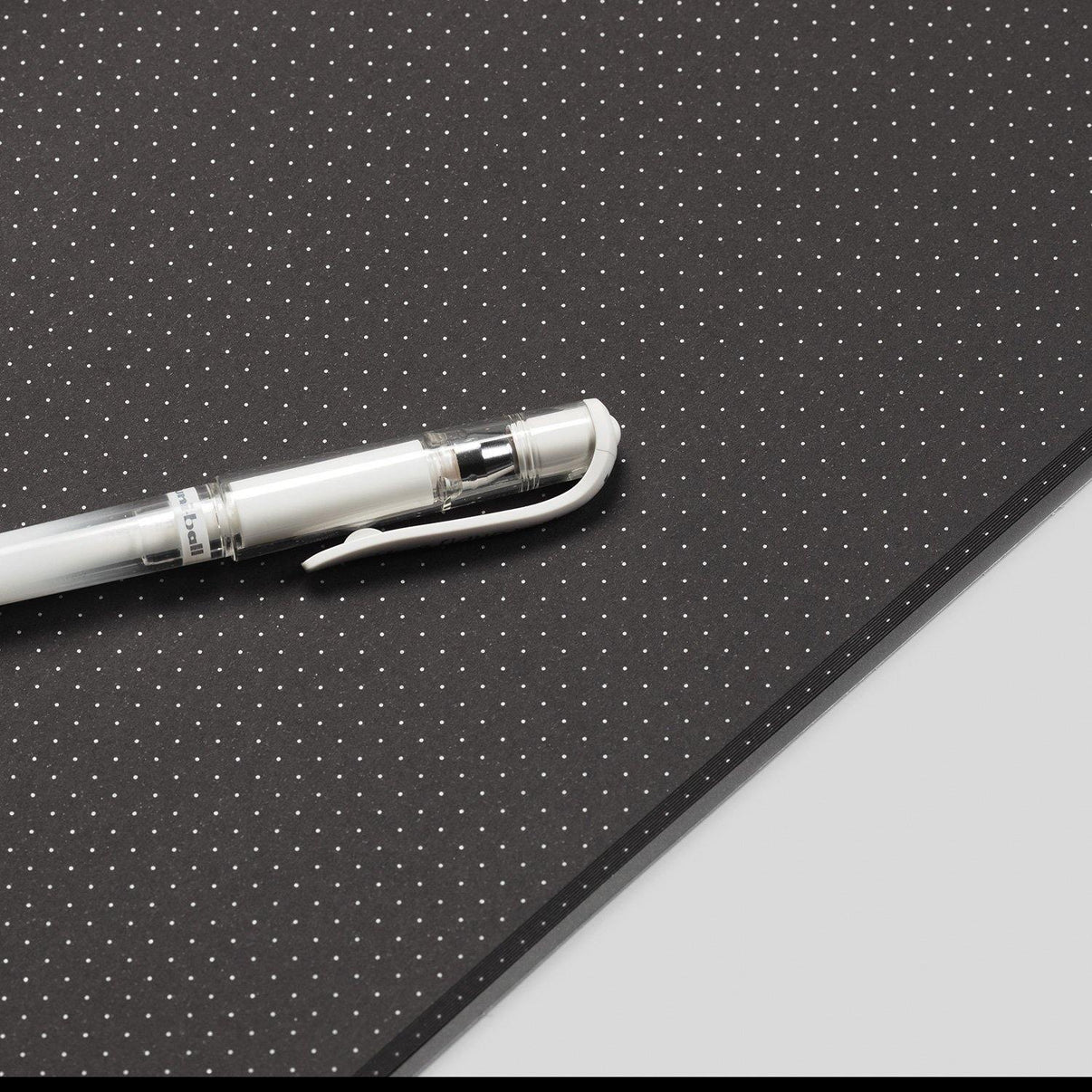 A4 Dotted Notepad With Dotted Black Pages – Dotgrid