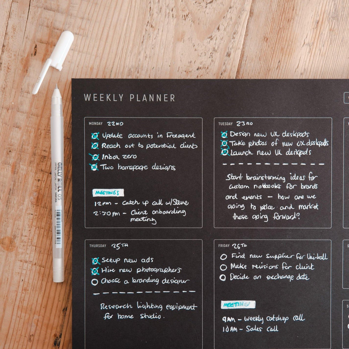 A4 Weekly Planning Pad - Silver/Black, Landscape – Dotgrid