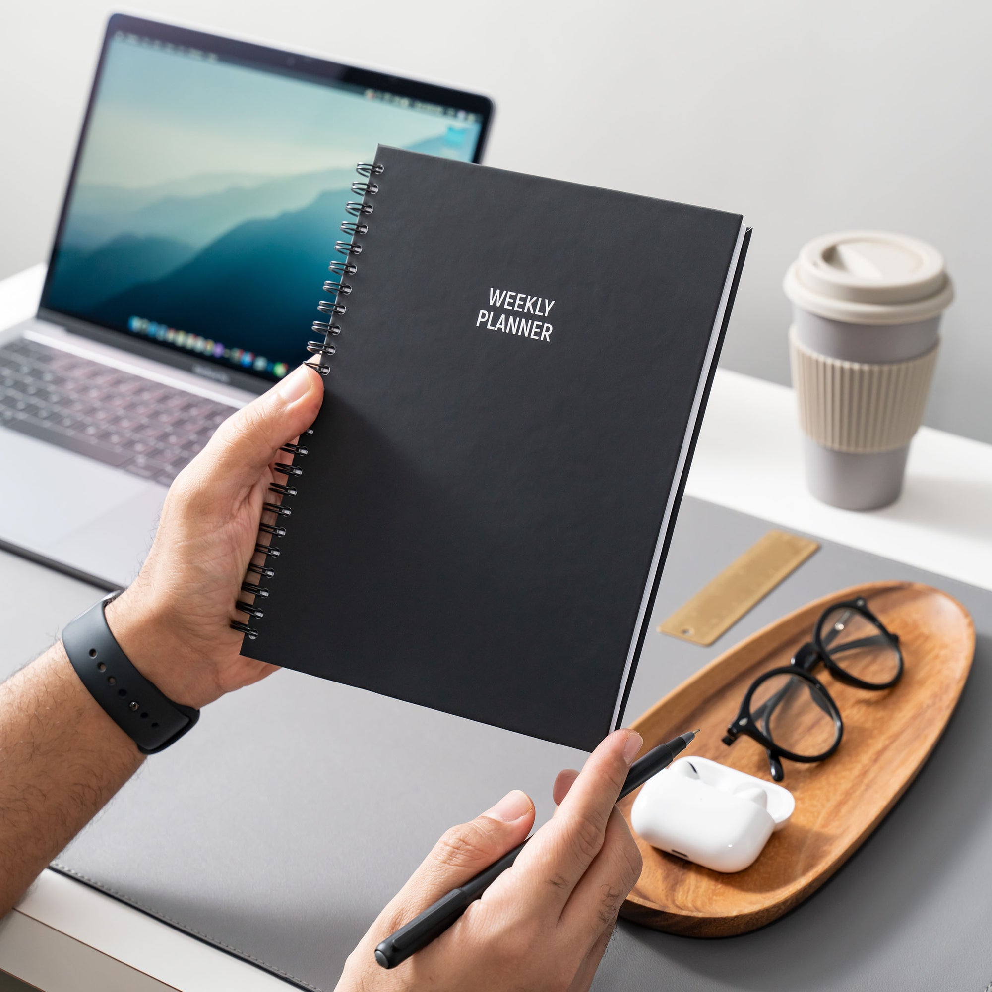 Weekly Planner Notebook | Get organised with Dotgrid | A5 Wirebound